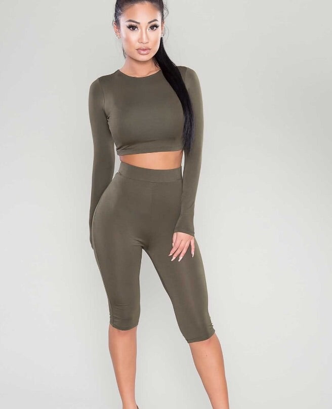 Must be good (army green) set – A Dose of Style